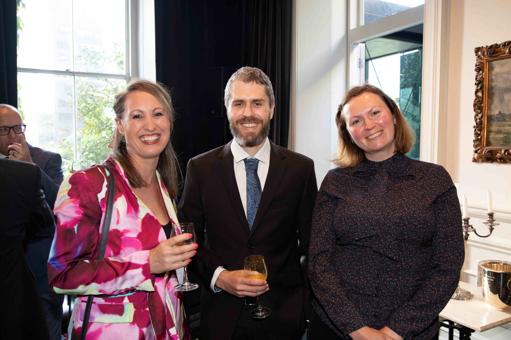 Resolve Group | batch_Eve, Tim and Oksana Krasnopolska